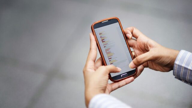 Decoding Smartphone Sluggishness Unveiling the Reasons Behind Slow ...